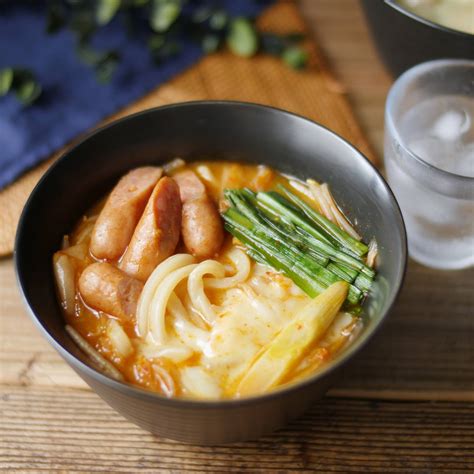 温も冷も焼きも！うま辛「キムチうどん」レシピ21選 Macaroni