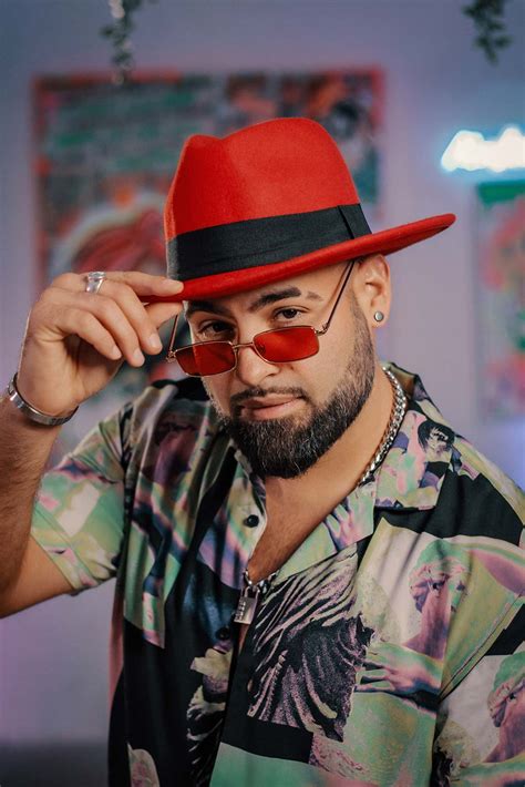 Juan Daniel Latin Pop Musiker Weykup Künstleragentur