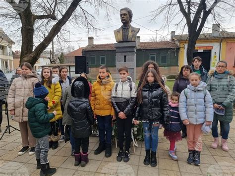 Силистренци отбелязаха 150 години от гибелта на Апостола на свободата Утро