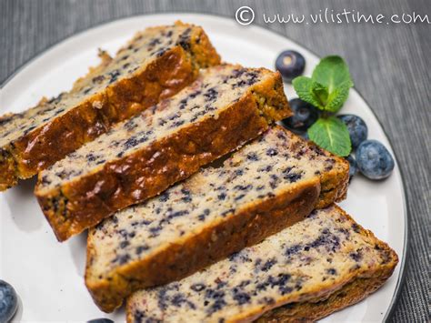 Сладкиш без захар с пресни боровинки и тахан Vilis Time