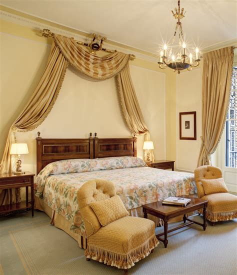 The Most Iconic Hotels To Experience La Dolce Vita Lartisien