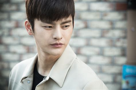 [스타뉴스]너를 기억해 서인국 그를 지켜본 측근들의 천재 프로파일러 서인국 정체 그는 과연 어떤 인물일까 스타저널