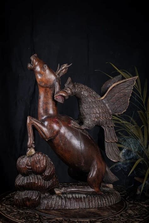 Wooden Hunting Eagle Statue At ₹ 2999 In Jaipur Id 2853136396755