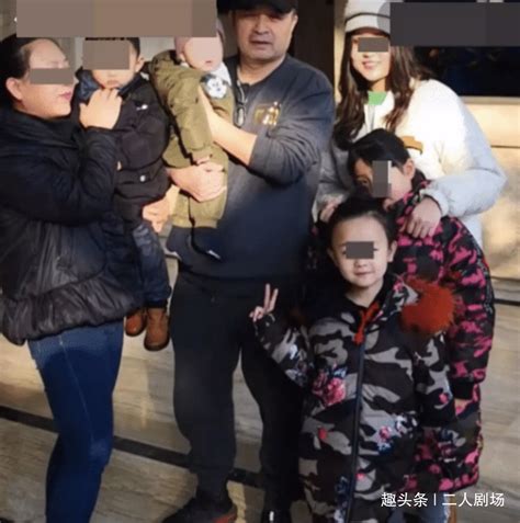 毕福剑60岁，生下二胎，儿子长相曝光，网友，像，长那么像呀老毕