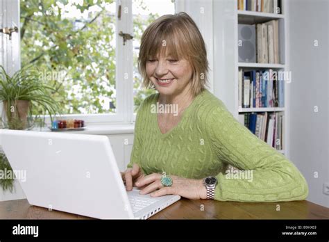 Senior Laptop Data Input Cheerfully Detail Series People Seniors Woman