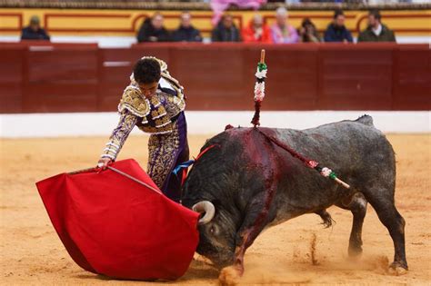 Leo Valadez Fractura De Falanges De La Mano Derecha