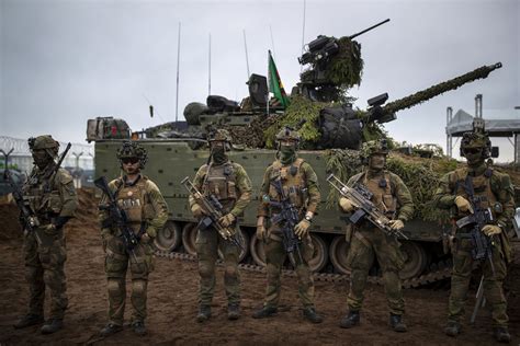В Кремле прокомментировали слова Макрона об отправке войск на Украину