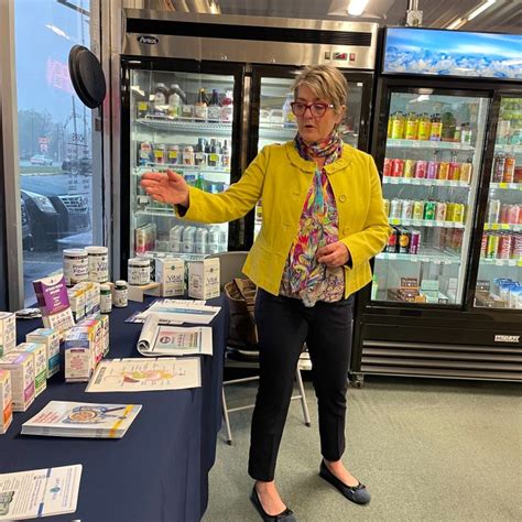 Thats Laura Dewitt Conducting A Well Attended Gut Check Event At