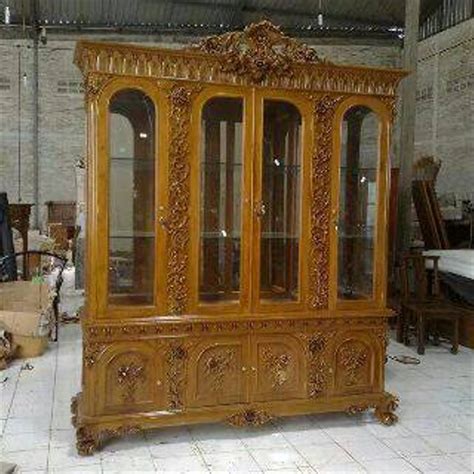Furniture Lemari Hias Koleksi Terkini