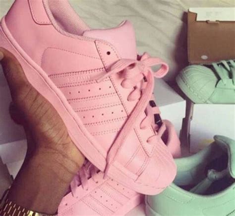 عکس های مدل کتانی زنانه نایک و آدیداس ترند 2018