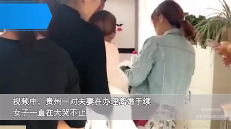 夫妻俩来民政局离婚，男方不停劝女方签字同意，结局惹人心酸泪目