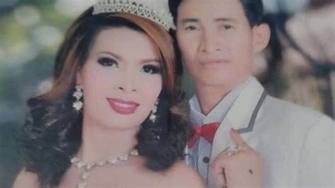 ទាំង ថ្ងៃ ទៀត ហើយ ប្តី កាប់ ប្រពន្ធ ៤ ពូថៅ បែរ ប្រពន្ធ មិន អី ឯ ប្តីរ