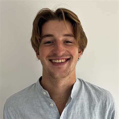 Arthur Prof de français à Auriol CHF h