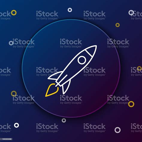 어두운 파란색 배경에 고립 된 화재 아이콘흰색과 노란색 라인 로켓 선박 우주 여행 다채로운 개요 개념 벡터 일러스트레이션 Launch Party에 대한 스톡 벡터 아트 및