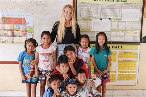 10 Reasons To Do An Internship Abroad Abroad Escape