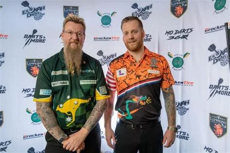 Darts Ace Simon Whitlock S Massive Arm Likened To Glenn Quagmire Scene In Family Guy Daily Star