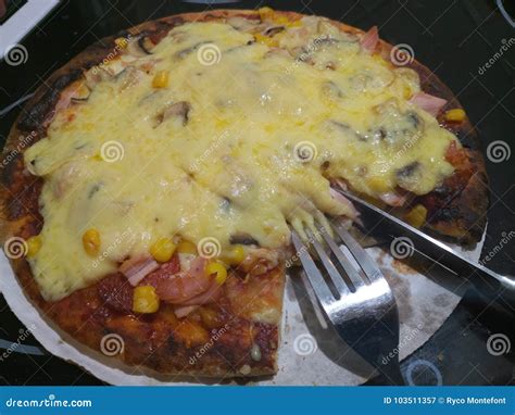Cooked Pepperoni Pizza With Extra Cheese Stock Image Image Of Extra