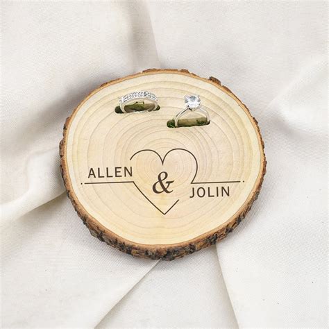 【婚禮系列】創意個性戒指盒 訂製木質戒指托歐式 客製化婚禮道具 日日印｜其他人氣榜 Pinkoi