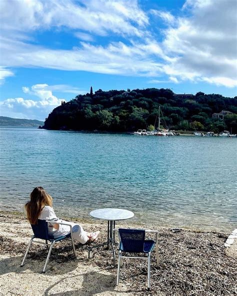 Tennis Legend Maria Sharapova Vacations In Greece