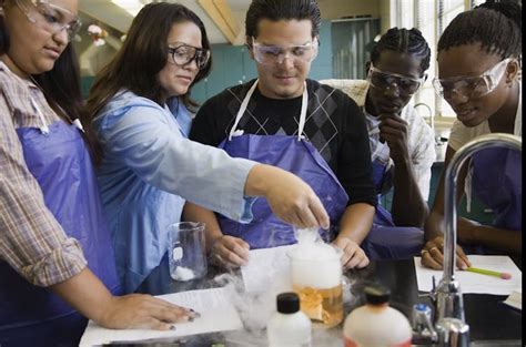 4 Ways To Help Stem Majors Stay The Course