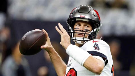 I Cant Do Sht Bucs Qb Tom Brady Humbly Credits Teammates Before