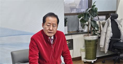 홍준표 박정희 동상 건립 시의회와 논의해 결정할 것