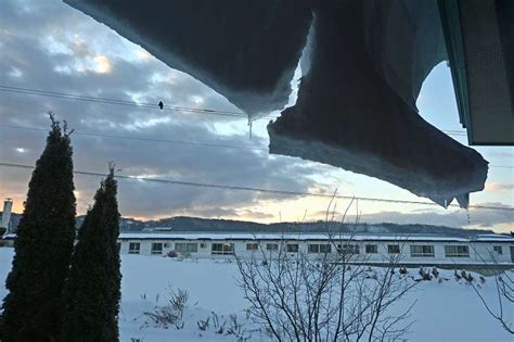 1074 軒の雪 仁左衛門の不思議な世界