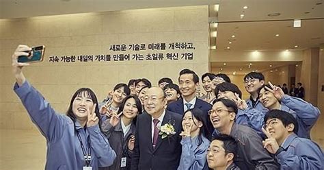 트럼프 인맥 김승연 회장 한화에어로스페이스 회장도 맡는다