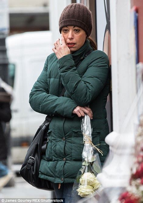 David Bowie Fans Shocked By Singers Death From Cancer Lay Flowers At