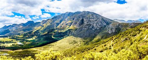 Spectacular View Of Franschhoek Pass Which Runs Along Middagskransberg