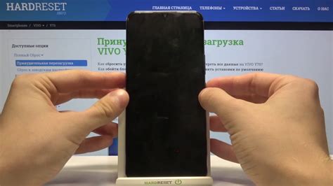 Как вставить Sim карту и Sd карту в Vivo Y70 Установка симки и флешки в Vivo Y70 Youtube