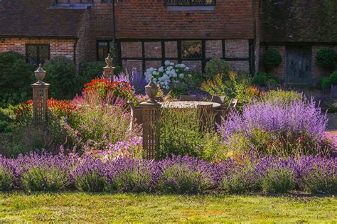 Professional And Contemporary Garden Design Essex Garden With