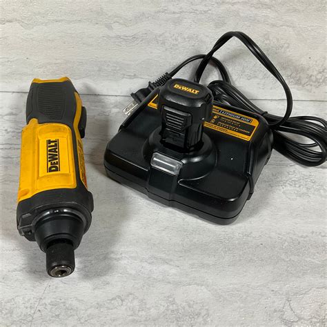 Dewalt 8v Max Cordless Gyroscopic Screwdriver W Battery And Battery Ch