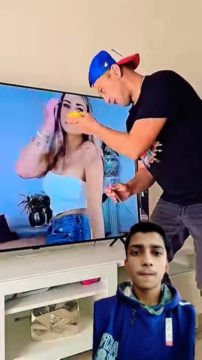 Ladki Ke Balloon Ko Fod Diyayoutubeytshortshorts Youtube