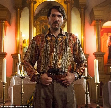 Narcos Actor Alberto Ammann Says Sofia Vergara Composed A Monster In