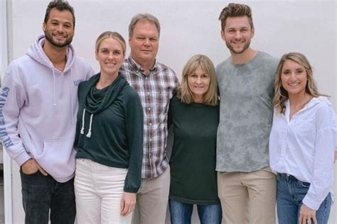 Does Trea Turner Have Brother Meet Babe Teal Turner Players Bio