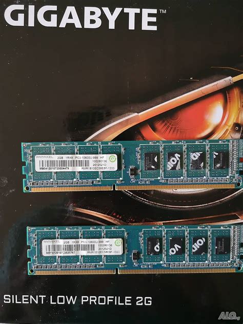 Продавам рам памет Ddr 2 1066mhz Ram памет Компютърни компоненти