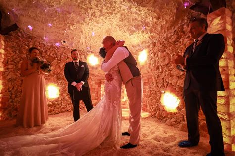 Salt Cave Weddings Day Spa Evans Ga Sol Himalayan Salt Cave And Spa