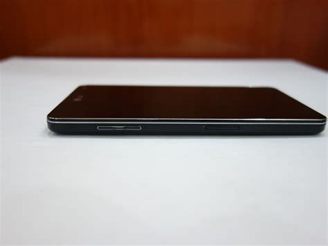 LG Optimus G The Volume Rocker And The Micro Sim Card Slot To The Left Images Techotv