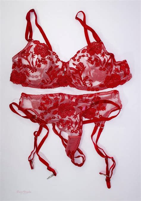 Payton Preslee Red White Lace Lingerie Set Fans Utopia