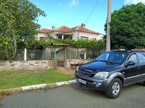 Къща с Екзарх Антимово Едноетажна къща 90 кв м РЗП 1800 кв м двор Къщи Вили Екзарх А