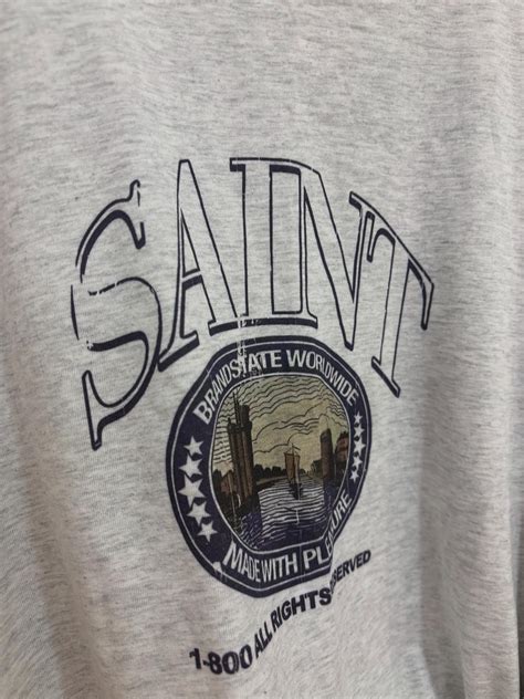 라인이 이쁜 옷가게👗 버뮤다청반바지의 인기는 👍 입은 언니들은 다 깔별 한장씩들은 다 주문하시는 반바지 👌 매장에 소량 사이즈 남아 있어요 ️ 💟 실캣티는 기본핏이라