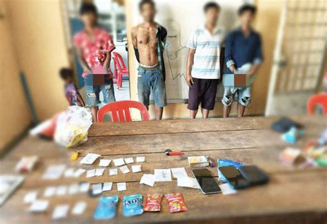 មុខសញ្ញាជួញដូរគ្រឿងញៀននៅខេត្តកំពង់ស្ពឺ ចំនួន ០៤នាក់ ត្រូវ បានឃាត់ខ្លួន រួមនិង