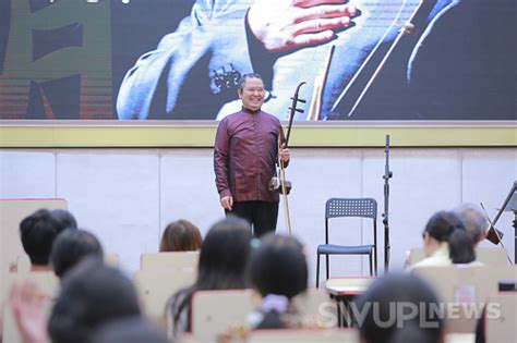 文化与艺术的盛宴——重庆歌剧院院长刘光宇来校开讲 综合新闻 西南政法大学新闻网