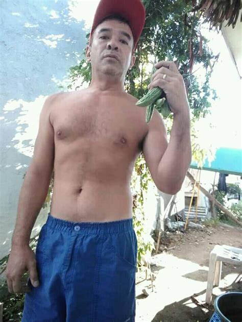 Hot Pinoy Daddy Posts Facebook