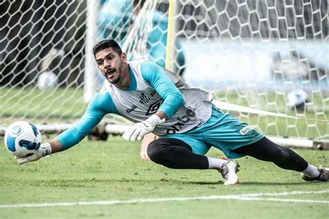 Santos FC on Twitter O elenco do Peixão foi a campo na manhã desta