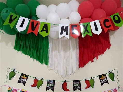Pin De Eli Cano En Noche Mexicana Decoracion Fiesta Mexicana