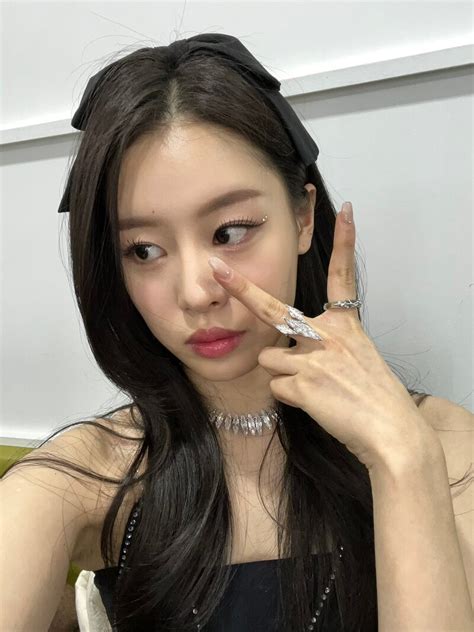 230224 Fifty Fifty Twitter Update Sio Kpopping