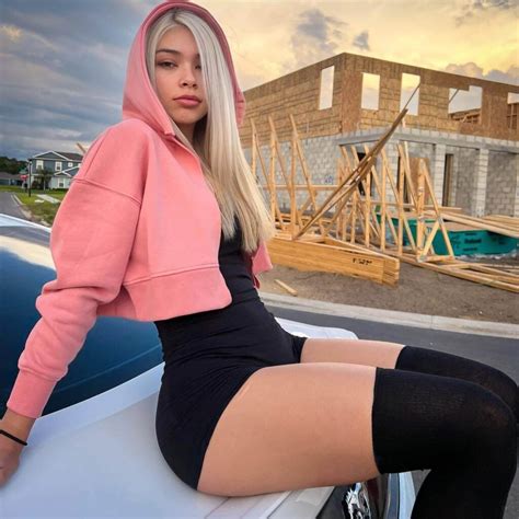 Aishah Sofey Wiki Biography Videos Modeling Instagram Physical Appearance And Career