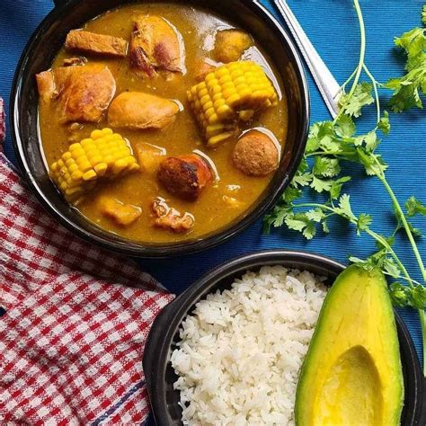 Sancocho dominicano plato emblemático de la RD